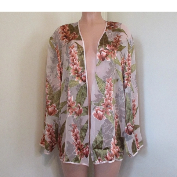 Pineapple Moon | Sweaters | Pineapple Moon Silk Blend Floral Print ...